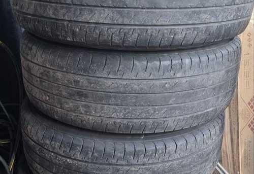 Yokohama BluEarth E51B 225/60 R18