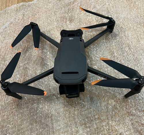 Квадрокоптер dji mavic 3, пульт и зарядка