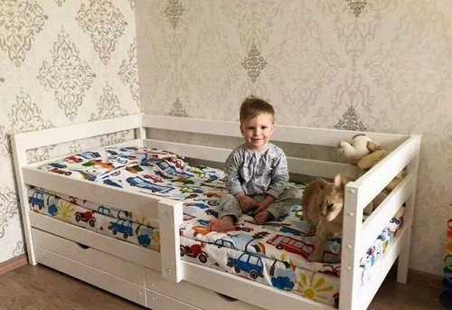 Детская кровать с бортиком / деревянная кровать