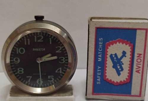 Часы будильник Ракета СССР