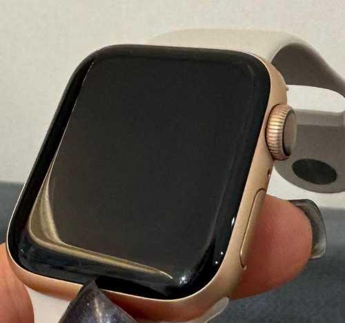 Часы apple watch 4 40 mm