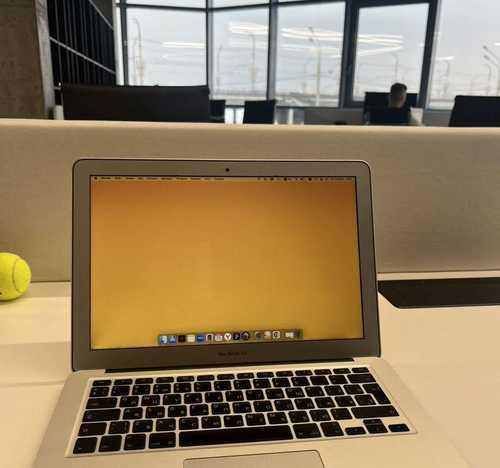 Apple macbook air 13 2016