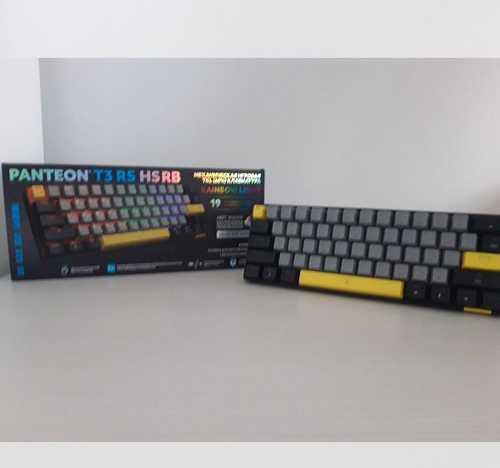 Игровая механическая клавиатура panteon T3 60%