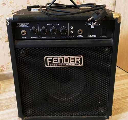 Басовый комбоусилитель Fender Rumble 15