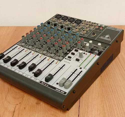 Микшерный пульт behringer xenyx 1204