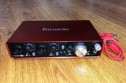 Звуковая карта Focusrite Scarlett 2i4 2nd Gen