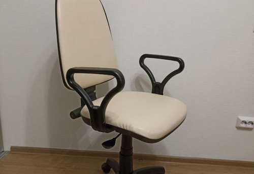 Компьютерное кресло кожзам с доставкой