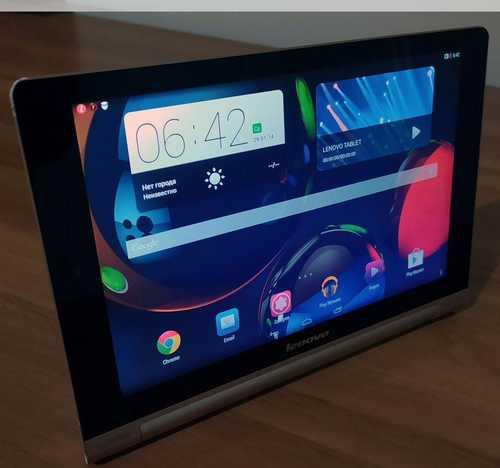 Планшет Lenovo Yoga Tablet 10. Полный комплект