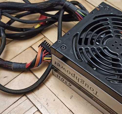 Блок питания пк 650w Thermaltake Toughpower