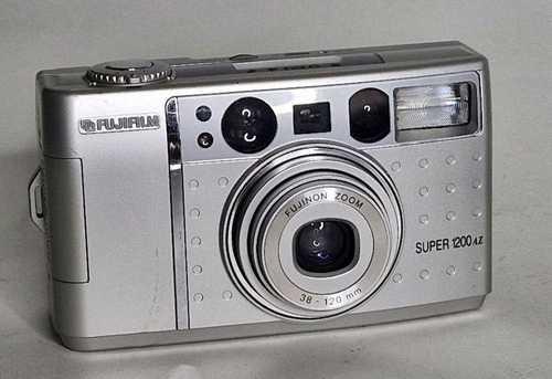Пленочный фотоаппарат Fujifilm super 1200 AZ
