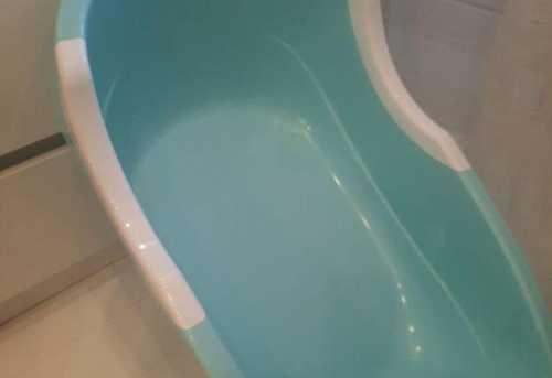 Ванночка для купания новорожденного с горкой
