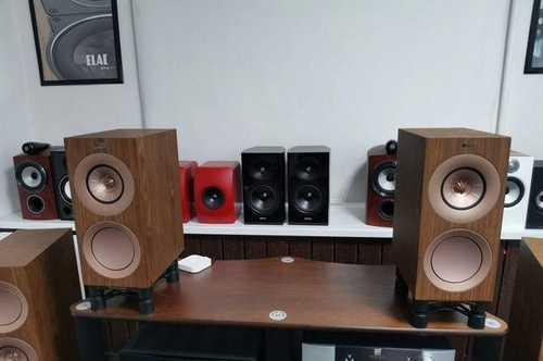 KEF R3