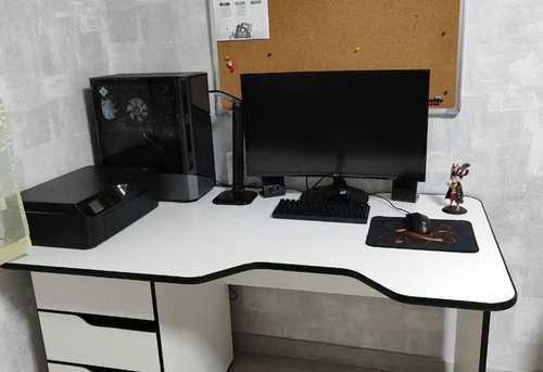 Геймерский (компьютерный) стол с выдвижными ящикам