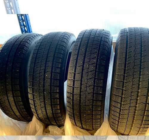 Bridgestone Blizzak Ice 205/65 R16