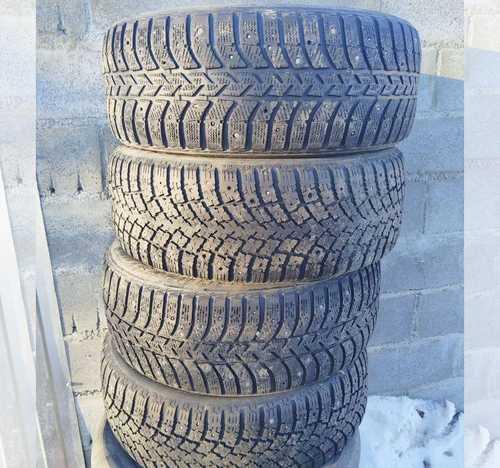 Nokian Tyres Hakkapeliitta 1 215/55 R16