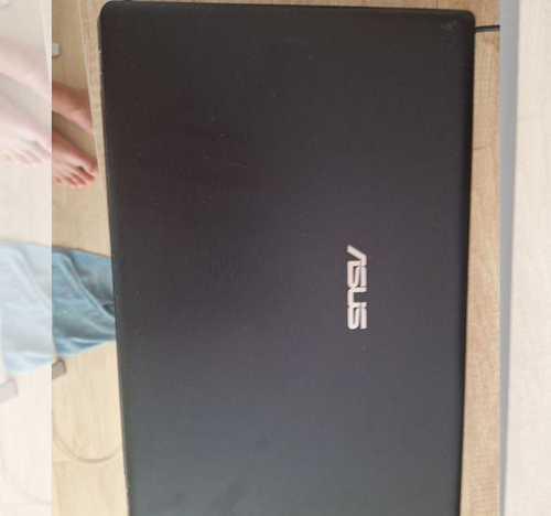 Ноутбук asus x55v