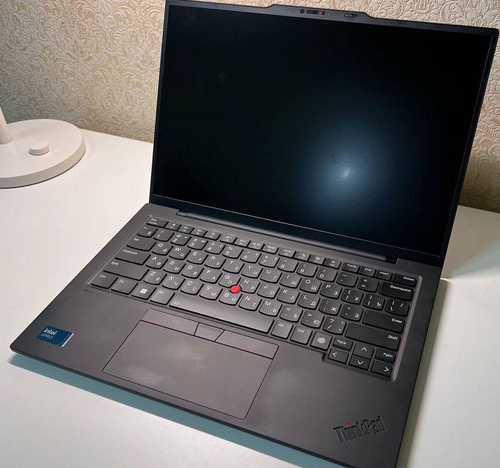 Ноутбук Lenovo X1 Carbon gen12 Intel Ultra 7 165U