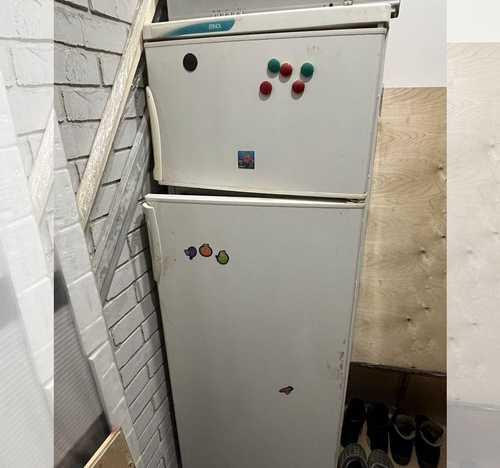 Холодильник бу stinol 256q.002