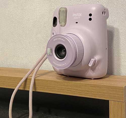 Пленочный фотоаппарат instax mini 11