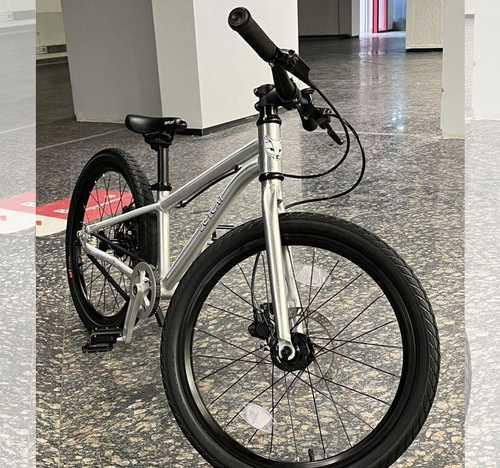 Велосипед jetcat race PRO 20 disc - серебро