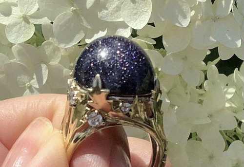 Золотой перстень с синим авантюрином