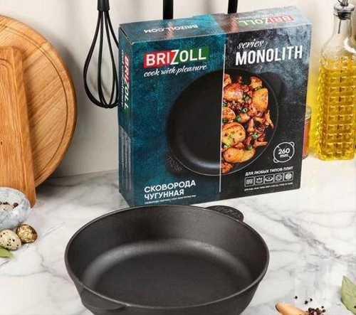Сковорода-жаровня Brizoll Монолит чугунная 26 см