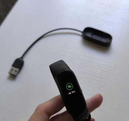 Фитнес браслет xiaomi mi band 4
