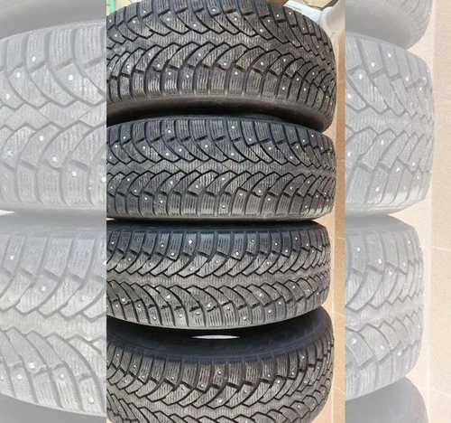 Pirelli Formula Ice 215/65 R16