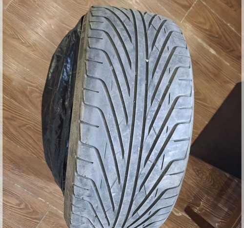 Triangle TR968 215/35 R19 V