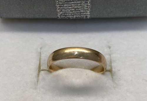 Кольцо обручальное золотое