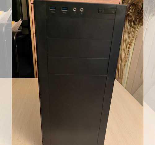 Корпус Corsair Carbide Series 200R