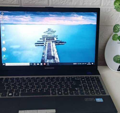 Samsung np300v5a