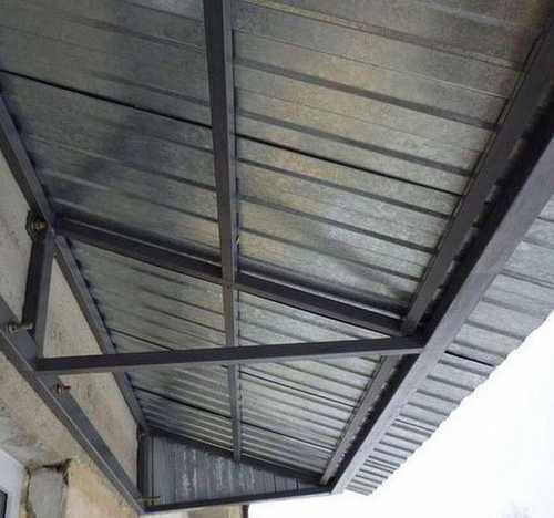 Крыша из профнастила для балконов