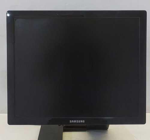 Монитор Samsung SyncMaster 971P