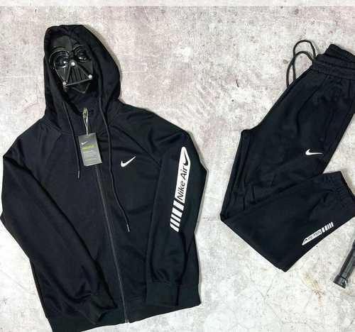 Спортивные костюмы Nike