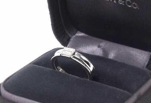Золотое кольцо Tiffany с бриллиантами 0.2 ct