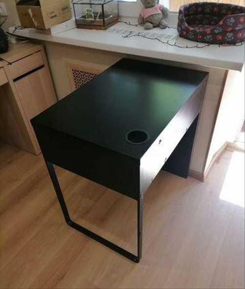 Компьютерный стол IKEA Микке