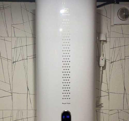 Водонагреватель electrolux ewh 50 royal flash