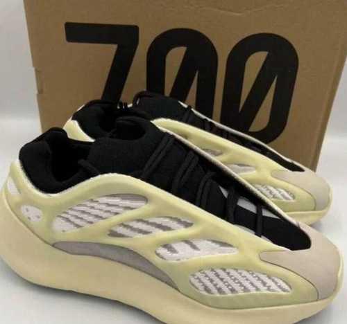 Кроссовки Adidas Yeezy boost 700