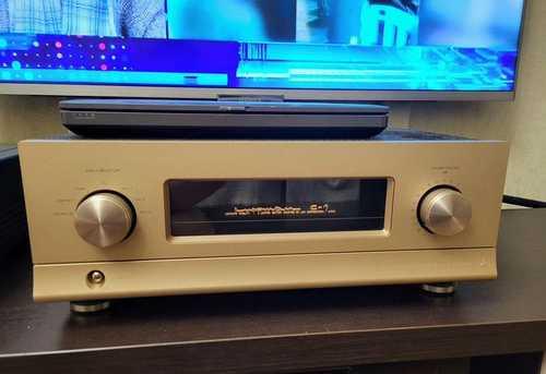 Предварительный усилитель Luxman C-7i