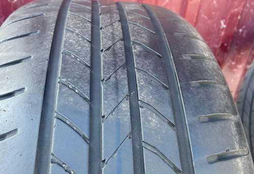 Goodyear EfficientGrip 245/45 R19