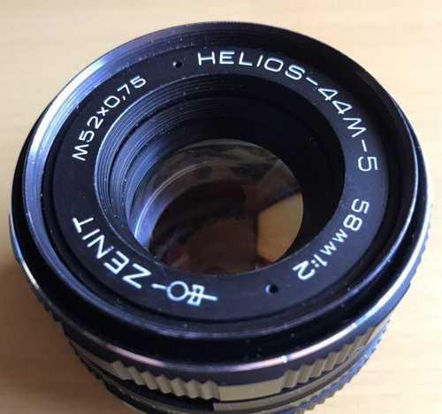 Объектив Helios 44M-5 зенит