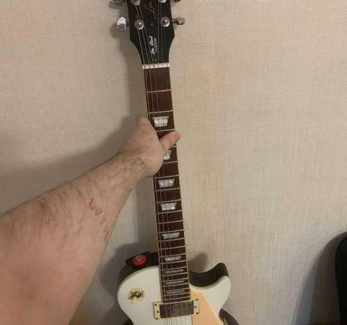Заряженный Chibson Les Paul