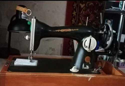 Швейная машинка СССР