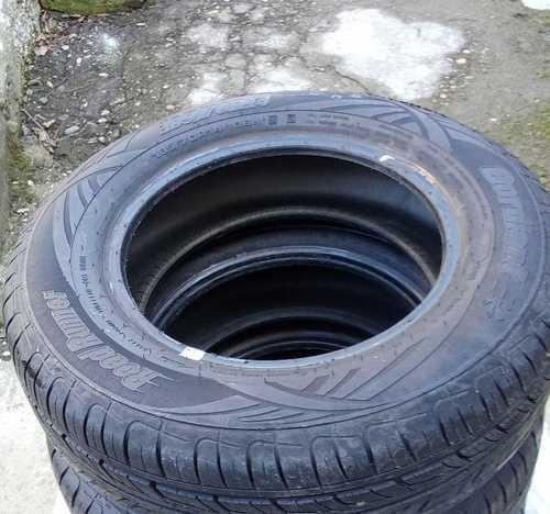 Road Hugger GT Ultra 185/60 R14 100R