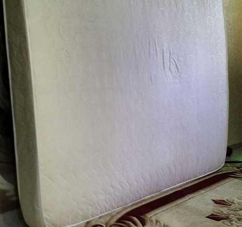 Матрас 160х200 бу