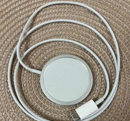 Беспроводная зарядка apple magsafe