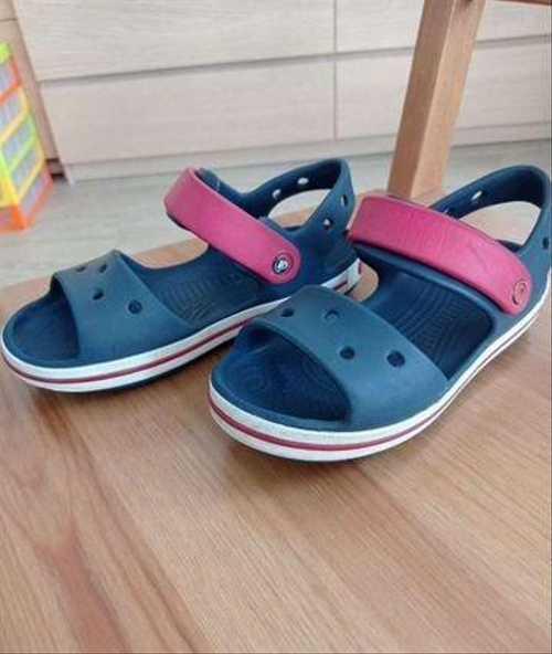 Сандали crocs j1