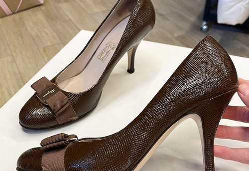 Туфли Salvatore Ferragamo 37,5-38 Италия