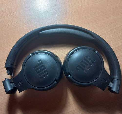 Беспроводные наушники jbl